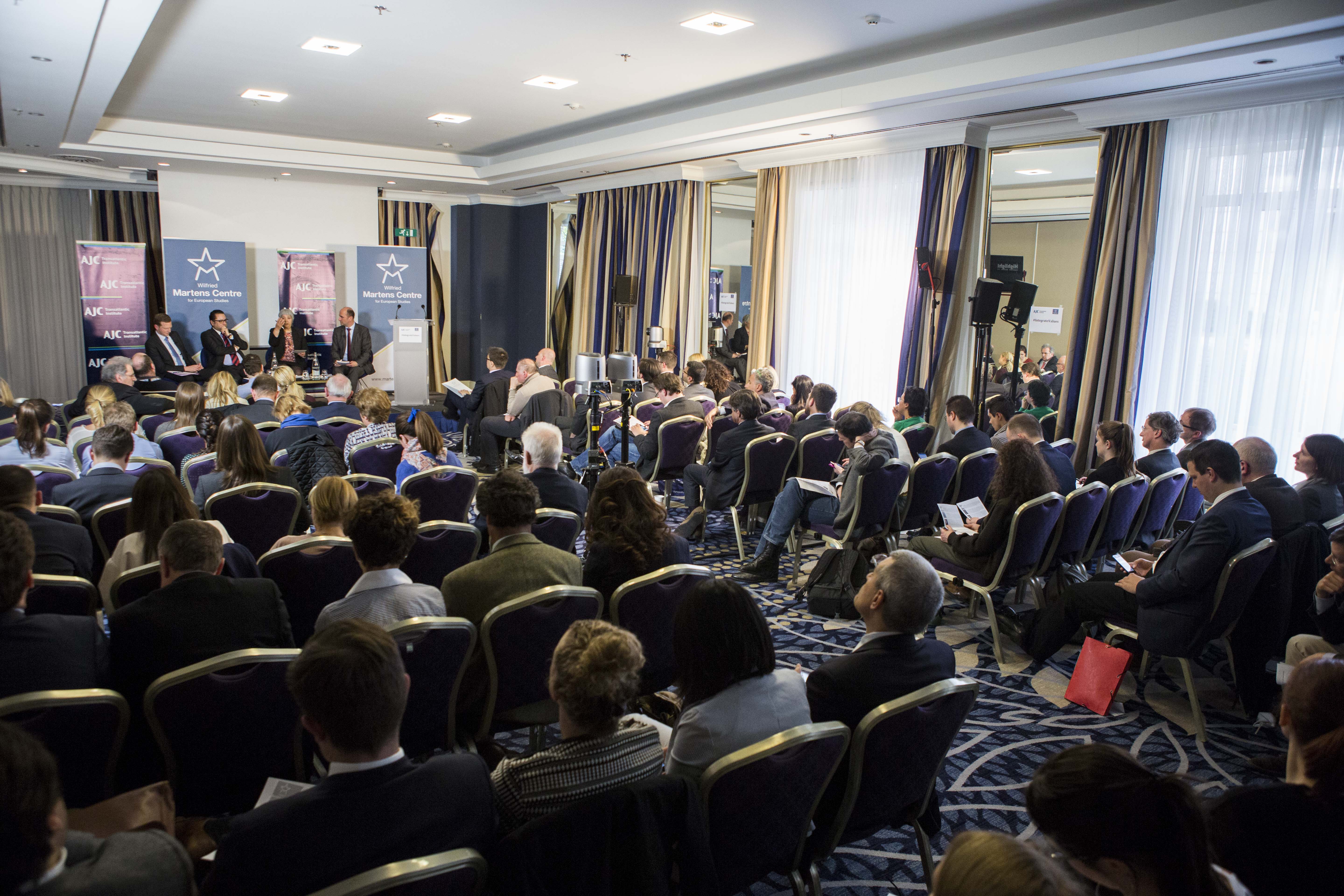 Panel Discussion: Squaring the Circle - Migrants, Integration and ...